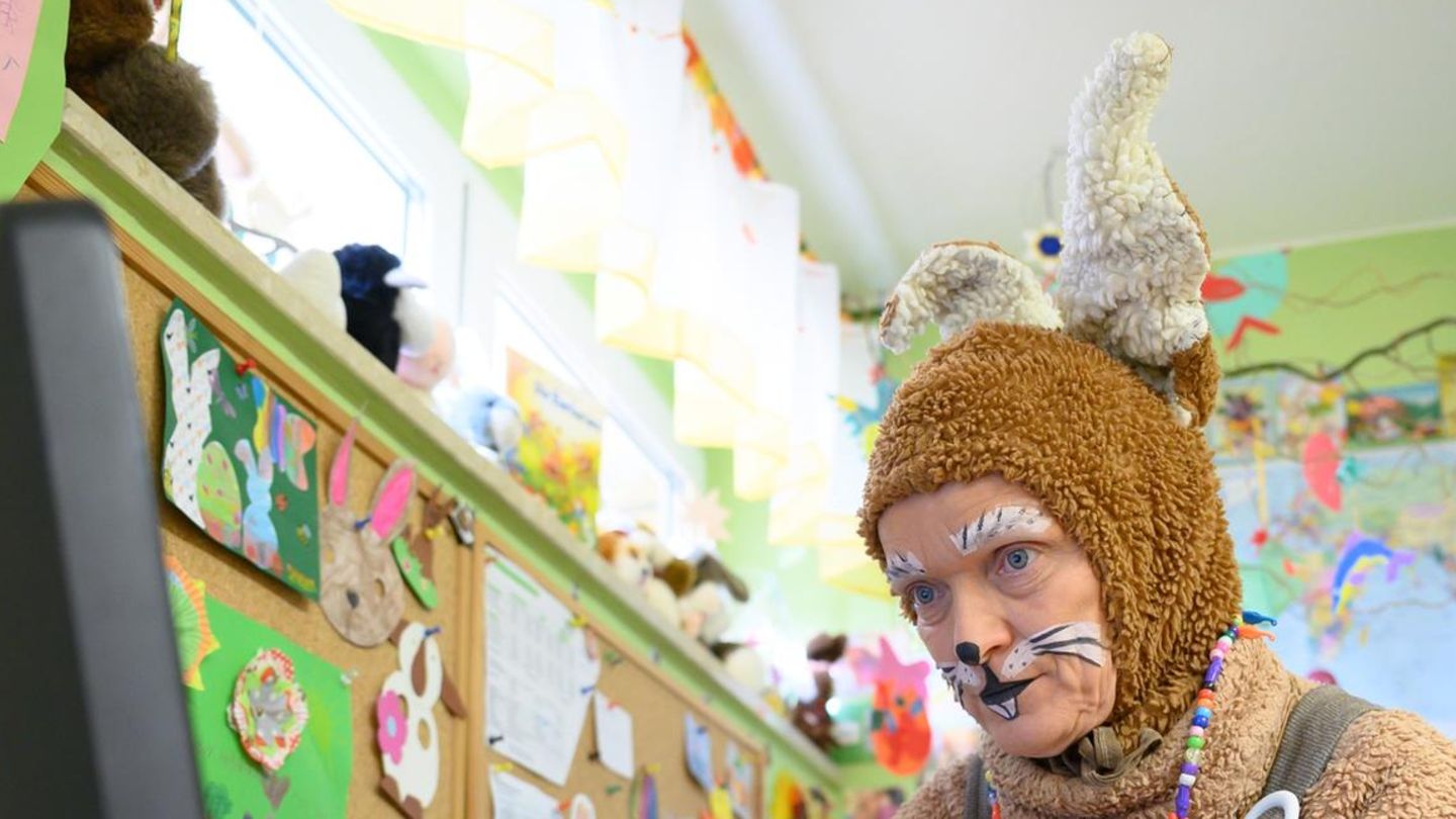 Oster-Postamt: Lotti Langohr beantwortet Briefe an den Osterhasen ...