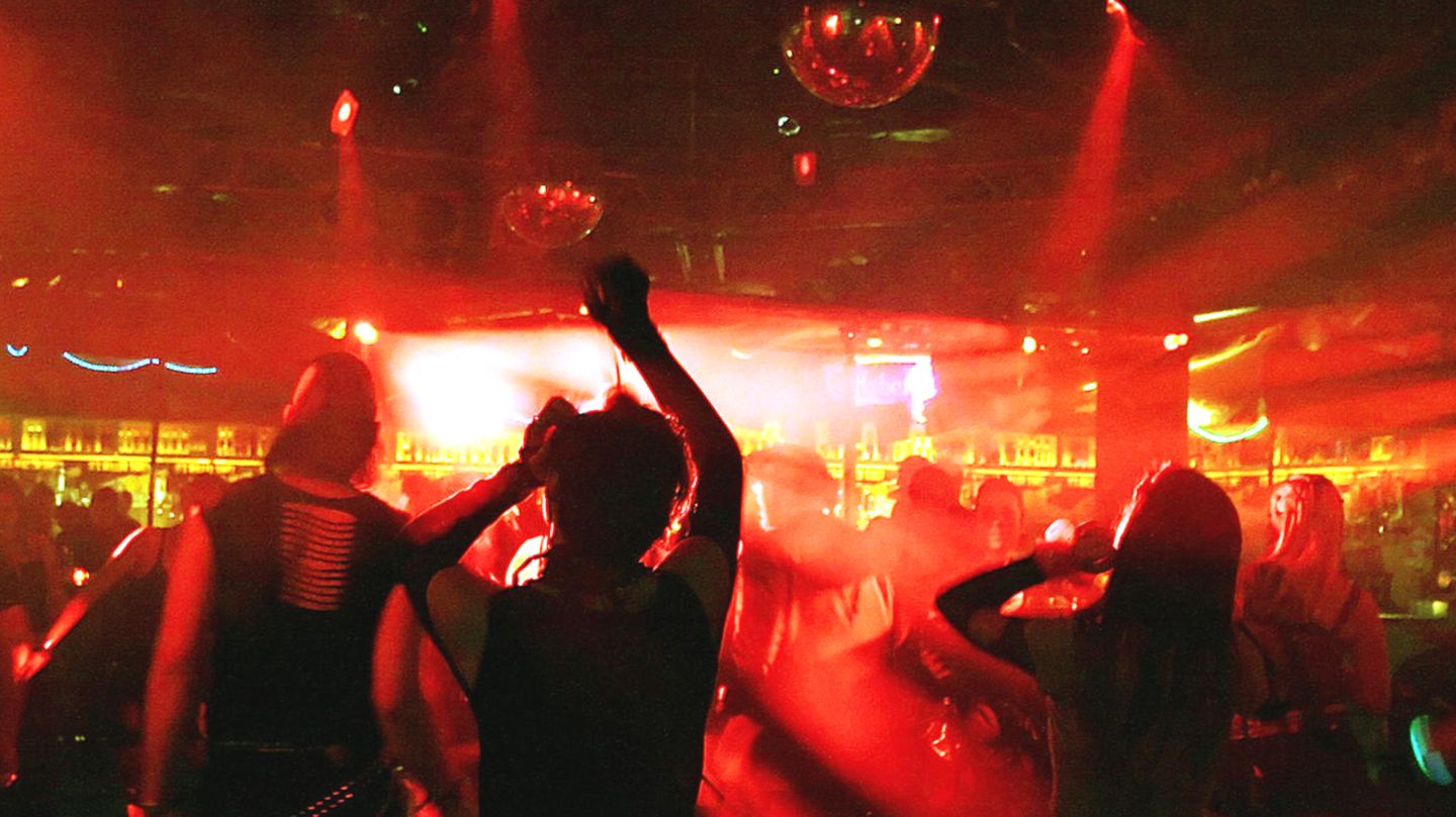 Wie geht's der Clubszene? Wir haben DJs und Veranstalter gefragt (Video ...