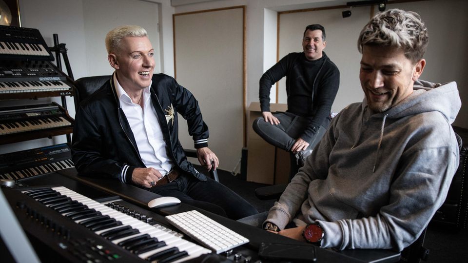 Scooter veröffentlichen 20. Studioalbum – und machen ihrem Corona-Ärger ...