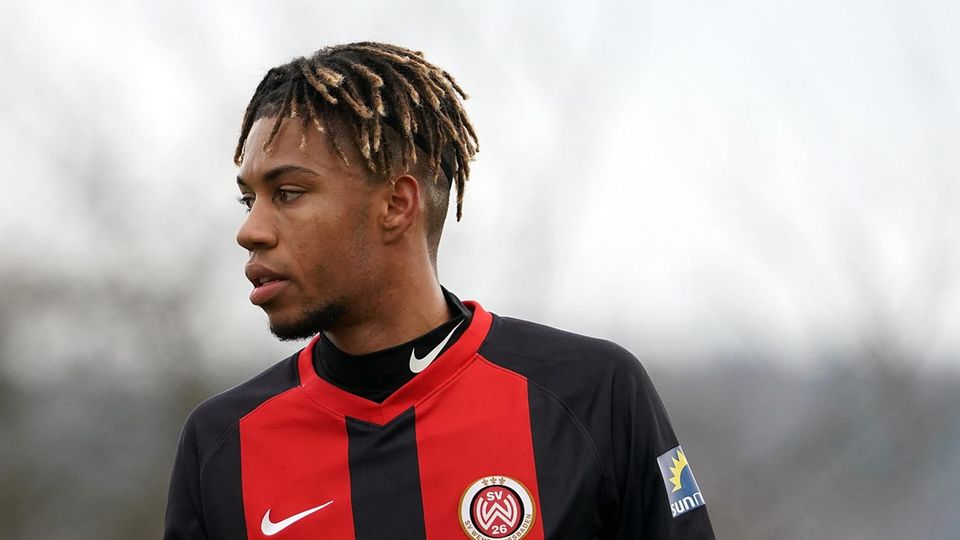 Junges Fußball-Talent verkündet Karriereende auf Youtube | STERN.de