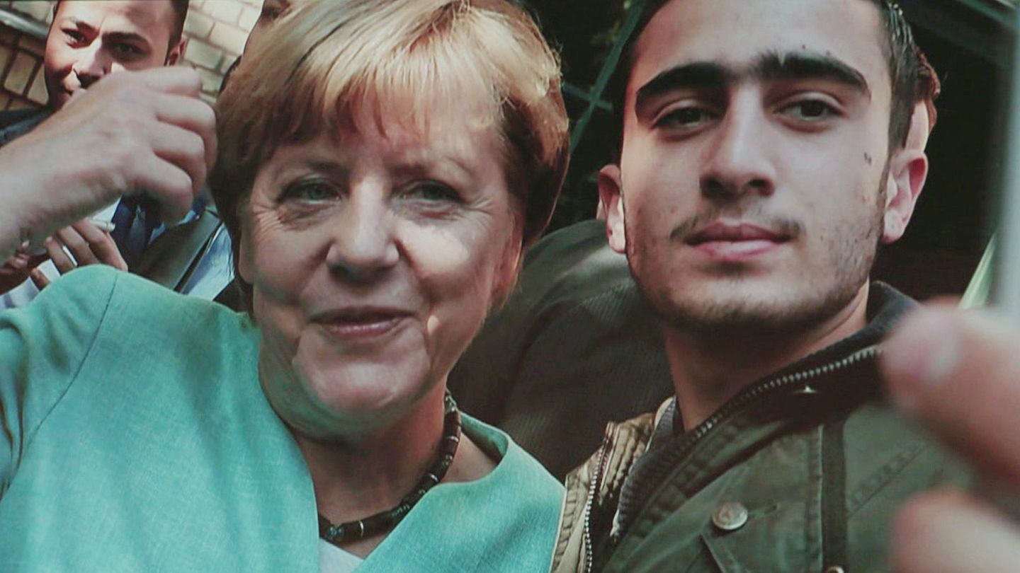 Selfie mit Merkel: Wie es Flüchtling Anas Modamani heute geht (Video ...