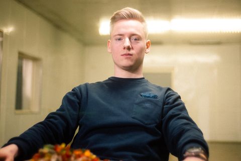 Beamer für draußen: 4 Modelle für den Garten im Vergleich | STERN.de