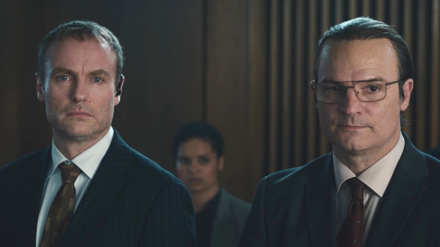 Trailer zur Netflix-Serie: "The Billion Dollar Code" | STERN.de