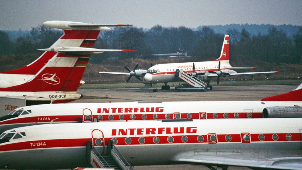 Neues Interflug-Buch: So sah die Fliegerei im Sozialismus aus | STERN.de