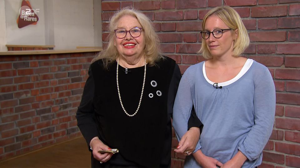 "Knaller" bei "Bares für Rares": Enkelin und Oma räumen ab | STERN.de