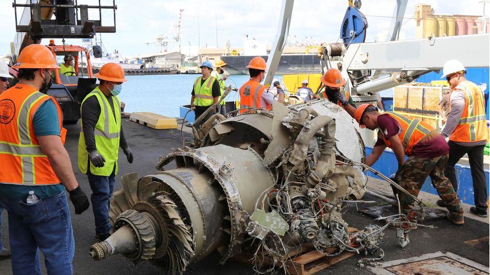 TransAir-Flug 810: Nach Absturz bei Hawaii: Aus den Tiefen des Pazifiks ...