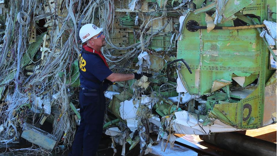 TransAir-Flug 810: Nach Absturz bei Hawaii: Aus den Tiefen des Pazifiks ...