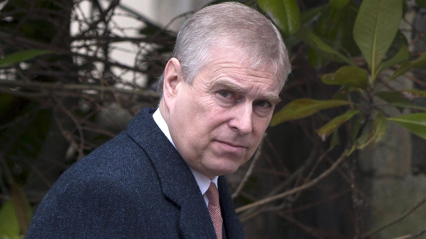 Prinz Andrew: Antrag in Missbrauchsklage abgelehnt, Royal muss vor ... Prinz Andrew: Antrag in Missbrauchsklage abgelehnt, Royal muss vor ...