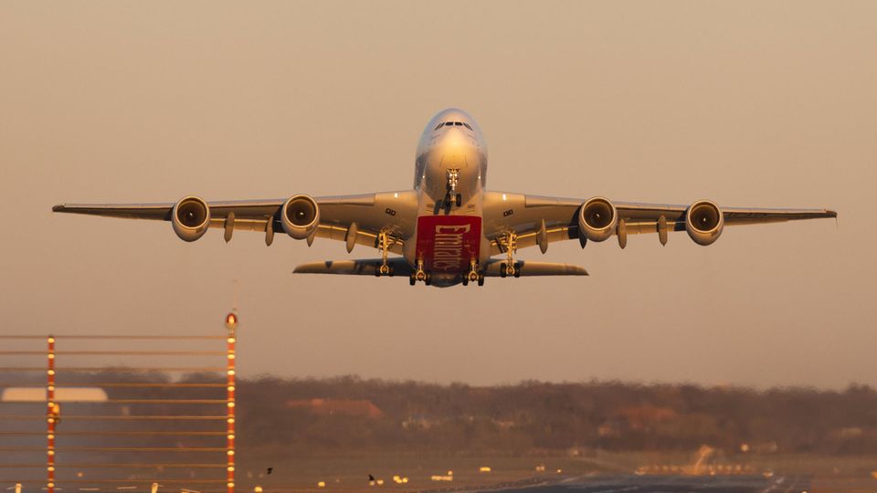 Das sind die größten Flugzeuge der Welt: Giganten am Himmel | STERN.de