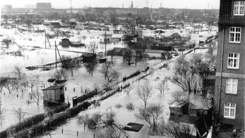 Sturmflut 1962: Als in Hamburg die Deiche brachen | STERN.de