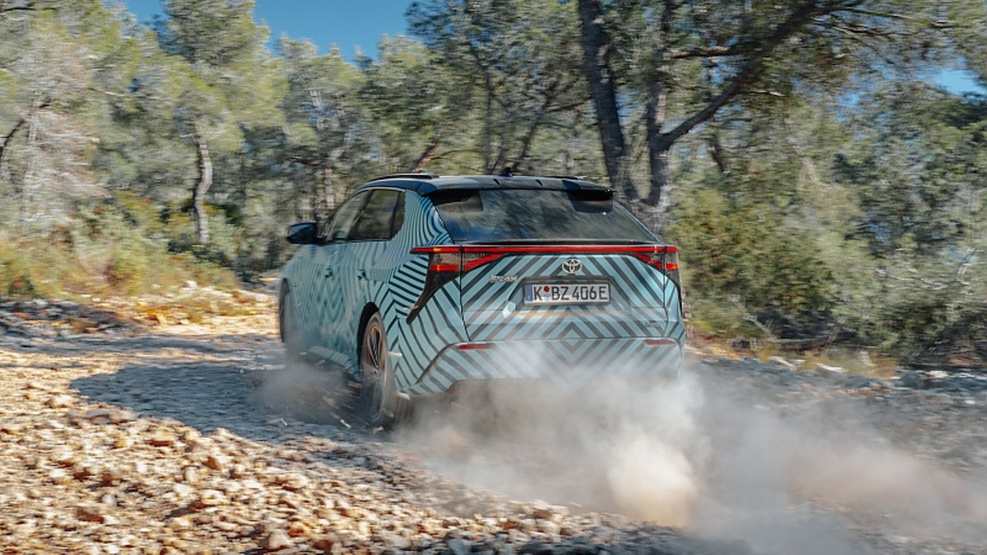 Toyota bZ4X 4x4: Auf neuen Wegen | STERN.de