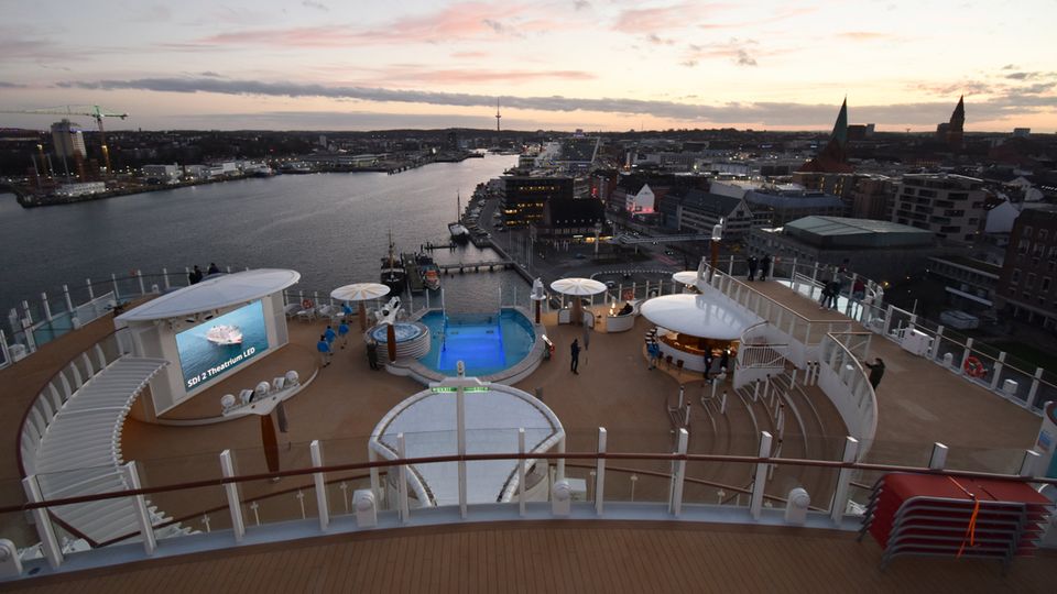 So sieht die neue "Aida Cosma" von Aida Cruises aus | STERN.de