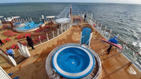 So sieht die neue "Aida Cosma" von Aida Cruises aus | STERN.de