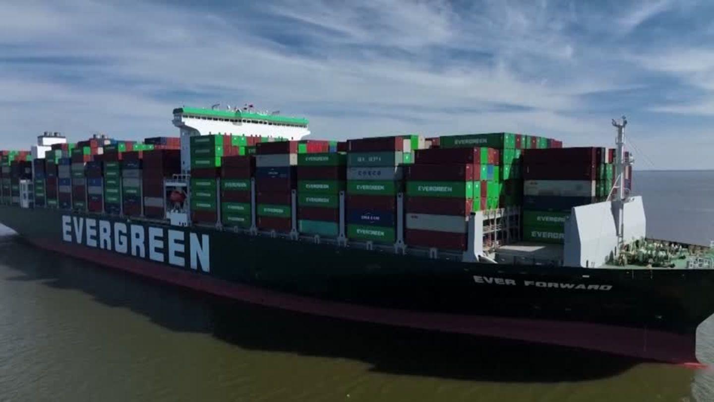 Video: Ein Jahr nach "Ever Given": "Ever Forward" steckt vor Baltimore ...