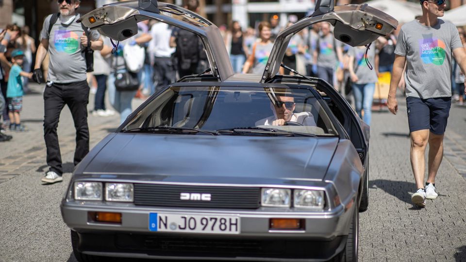 DeLorean: "Zurück in die Zukunft"-Auto bekommt einen Elektro-Nachfolger ...