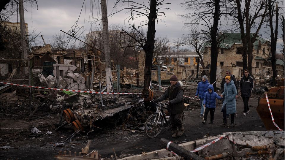 Butscha: Massaker von russischen Truppen offenbar Teil einer Strategie ...