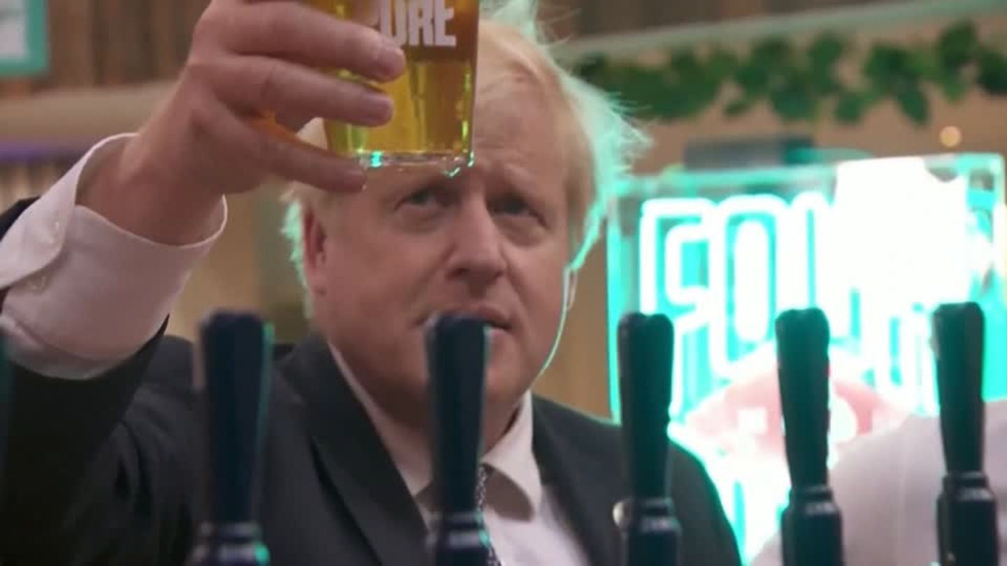 Video: Party-Gate: Johnson entschuldigt sich | STERN.de