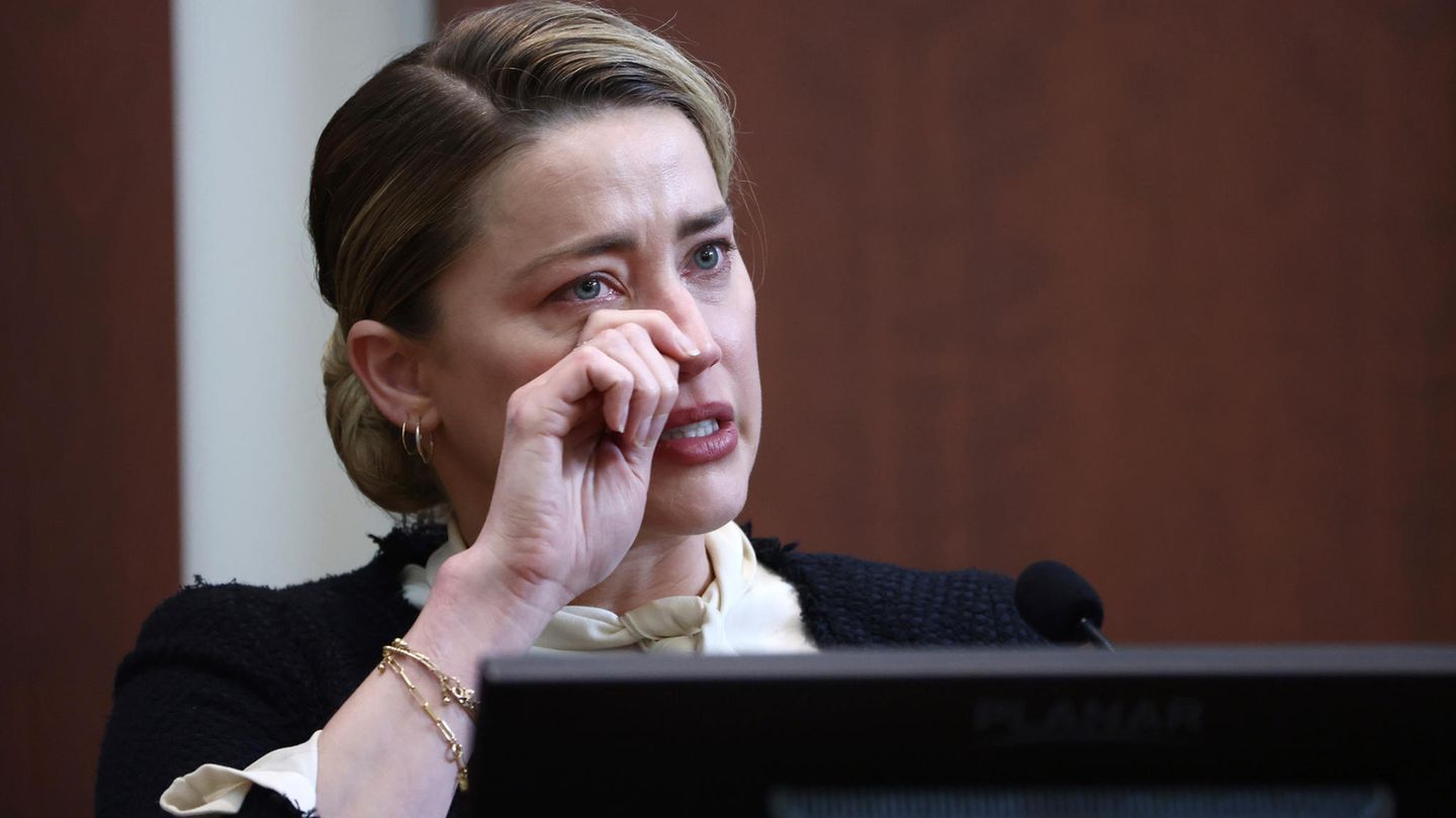 Johnny Depp: Sein Sprecher kritisiert Aussagen von Amber Heard | STERN.de