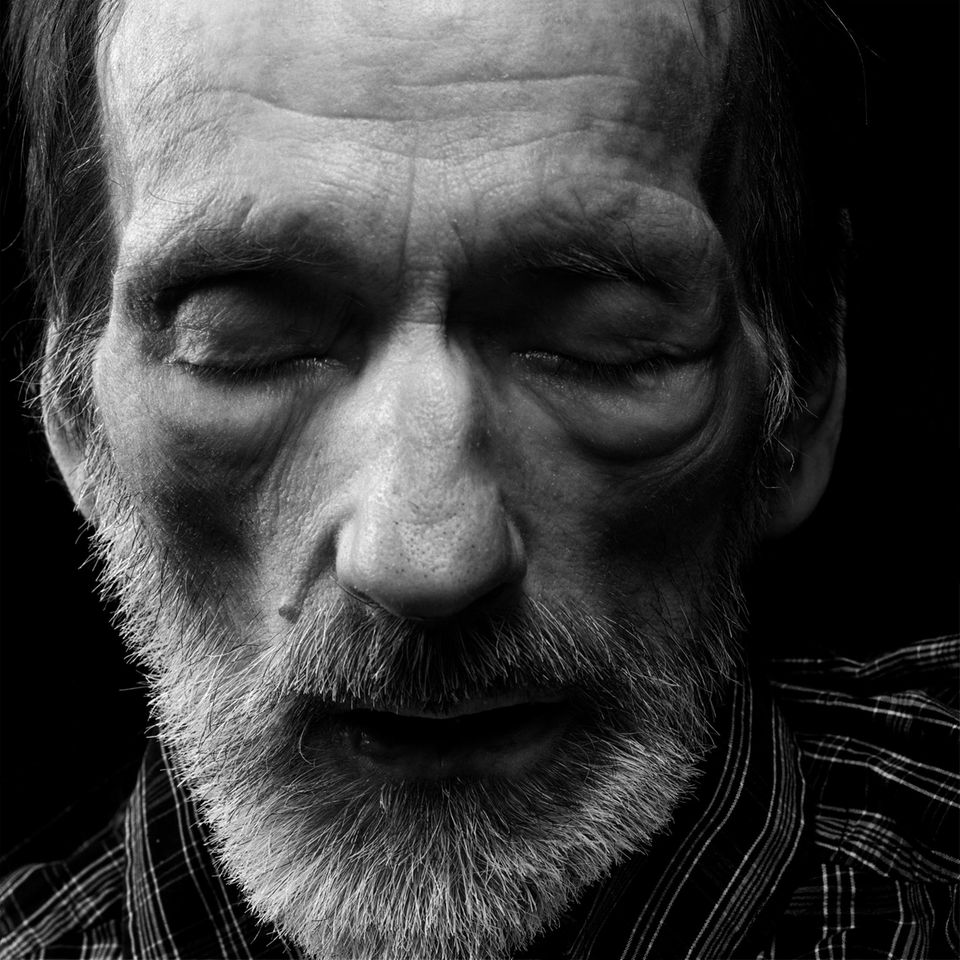 Tod: Bewegende Portrait-Fotos zeigen Sterbende vor und nach dem Tod ...