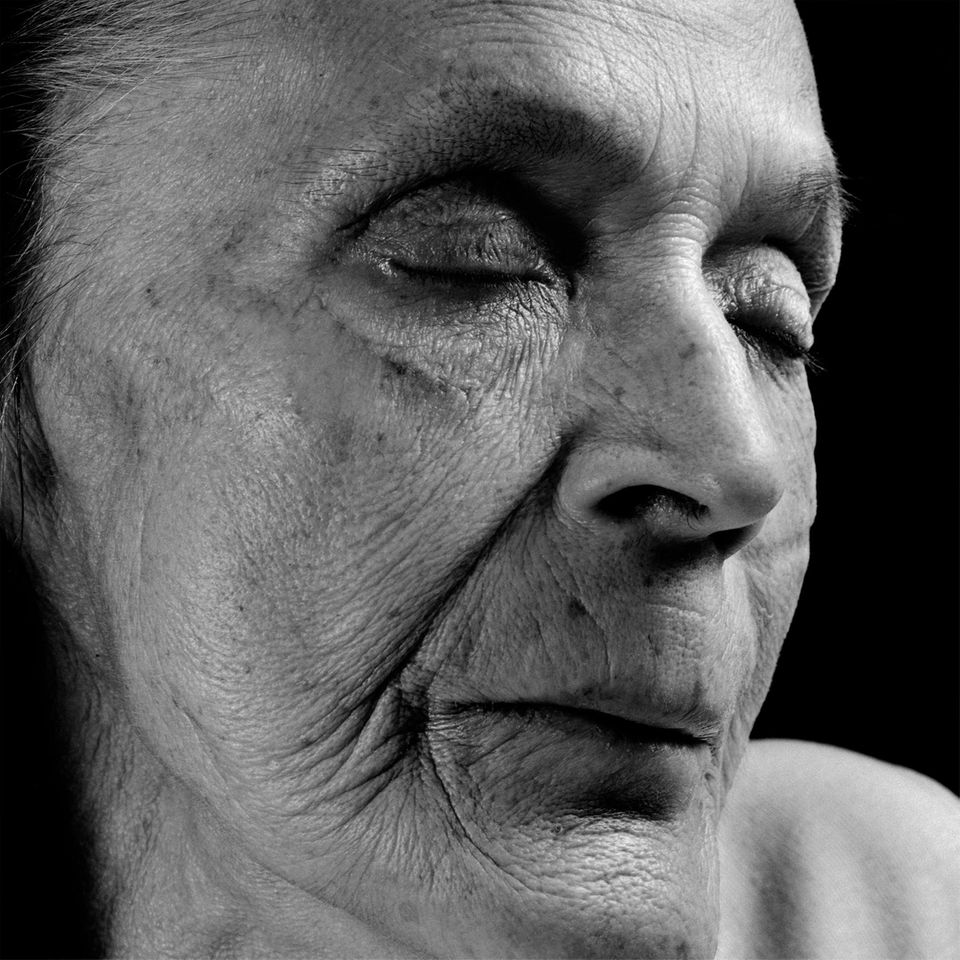 Tod: Bewegende Portrait-Fotos zeigen Sterbende vor und nach dem Tod ...