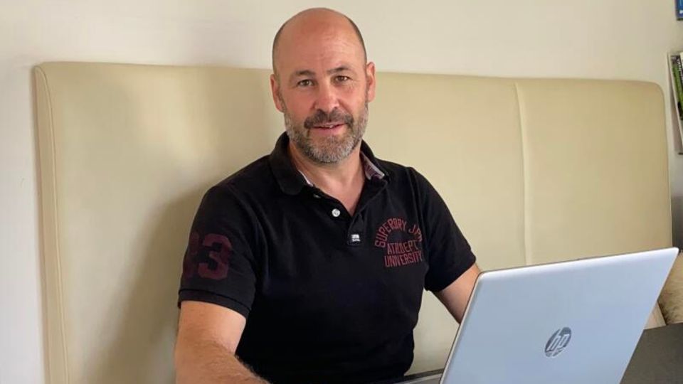 Der Tinder-Ghostwriter: Markus Dobler flirtet für andere in der App ...