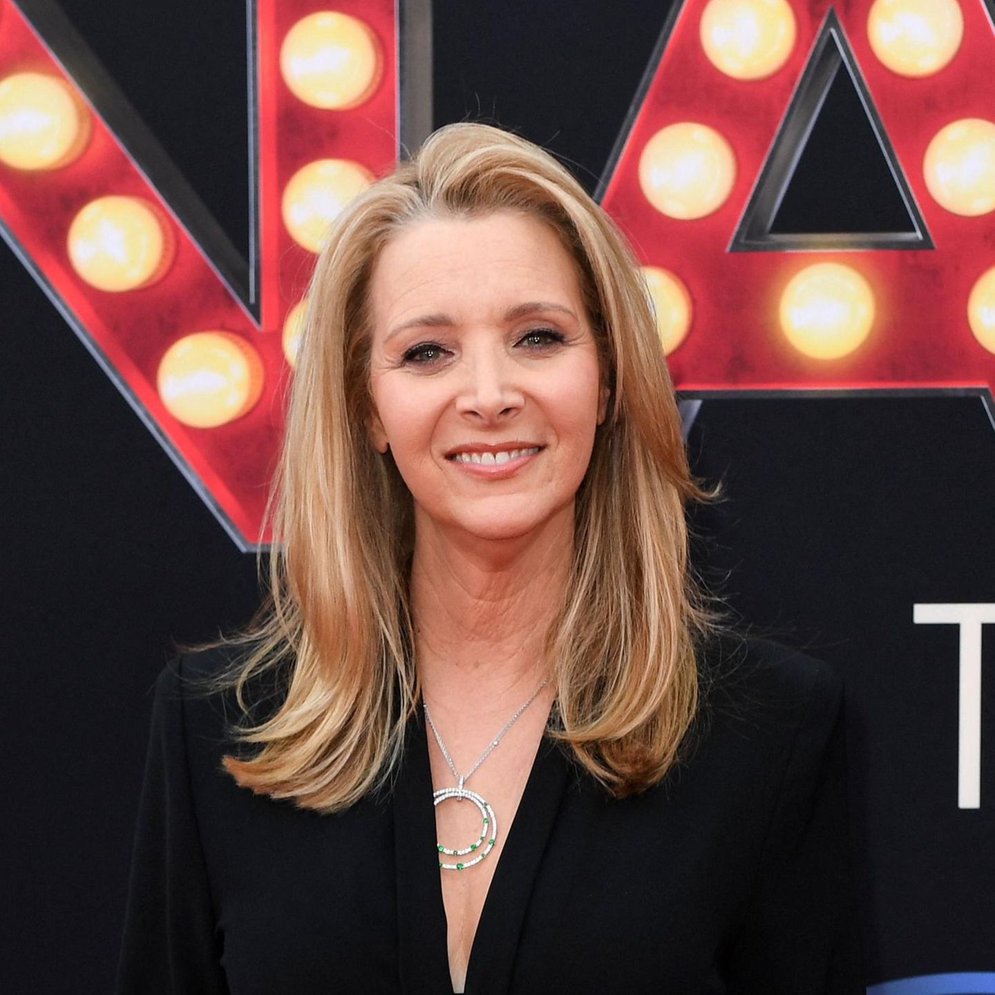 Lisa Cudrow, 2024 Lisa Kudrow Explains How A DM From Taika Waititi Led