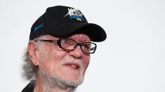 Vincent Gil: "Mad Max"-Darsteller stirbt im Alter von 83 Jahren | STERN.de