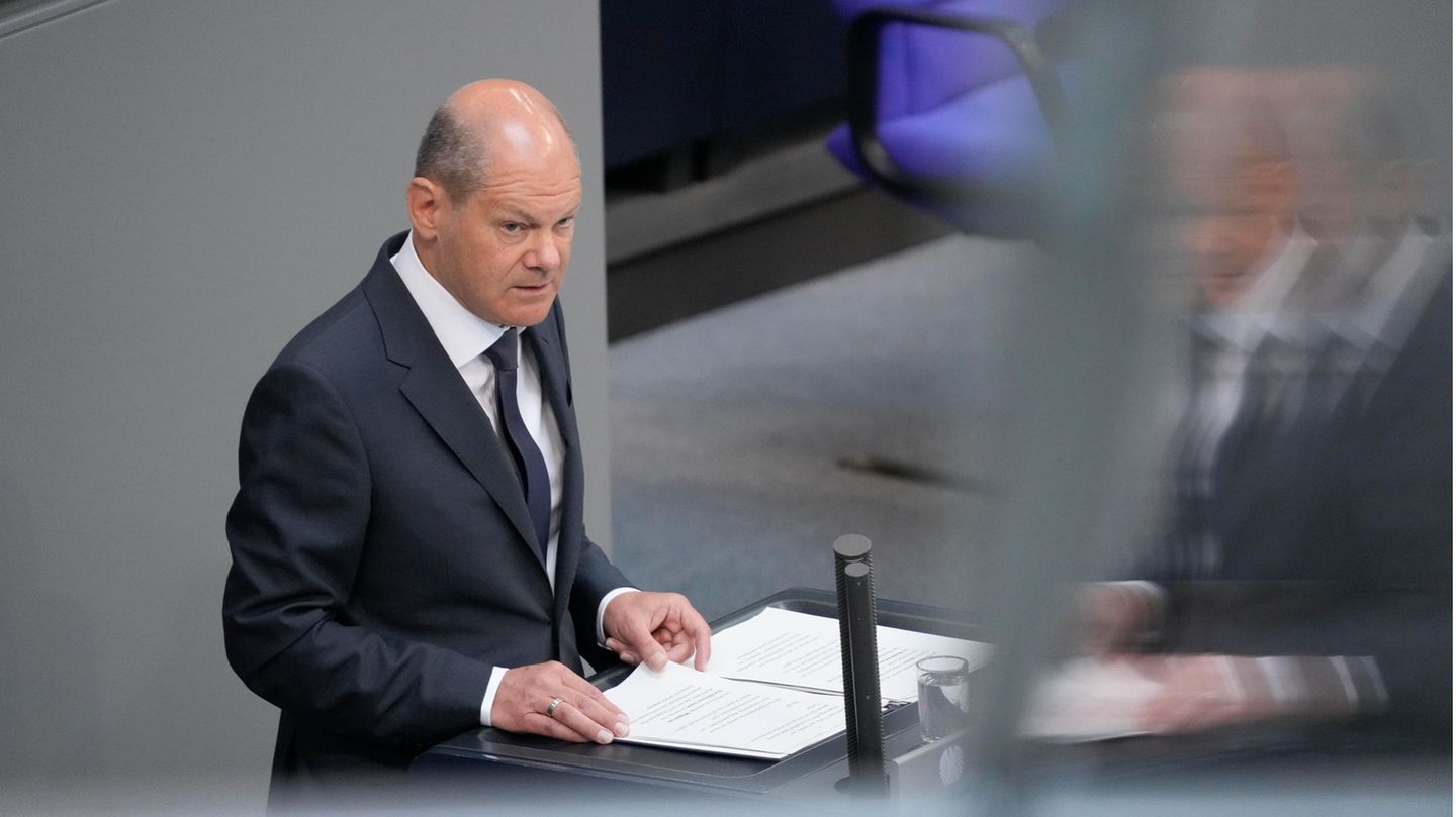 Generaldebatte im Livestream: Rededuell zwischen Scholz und Merz | STERN.de