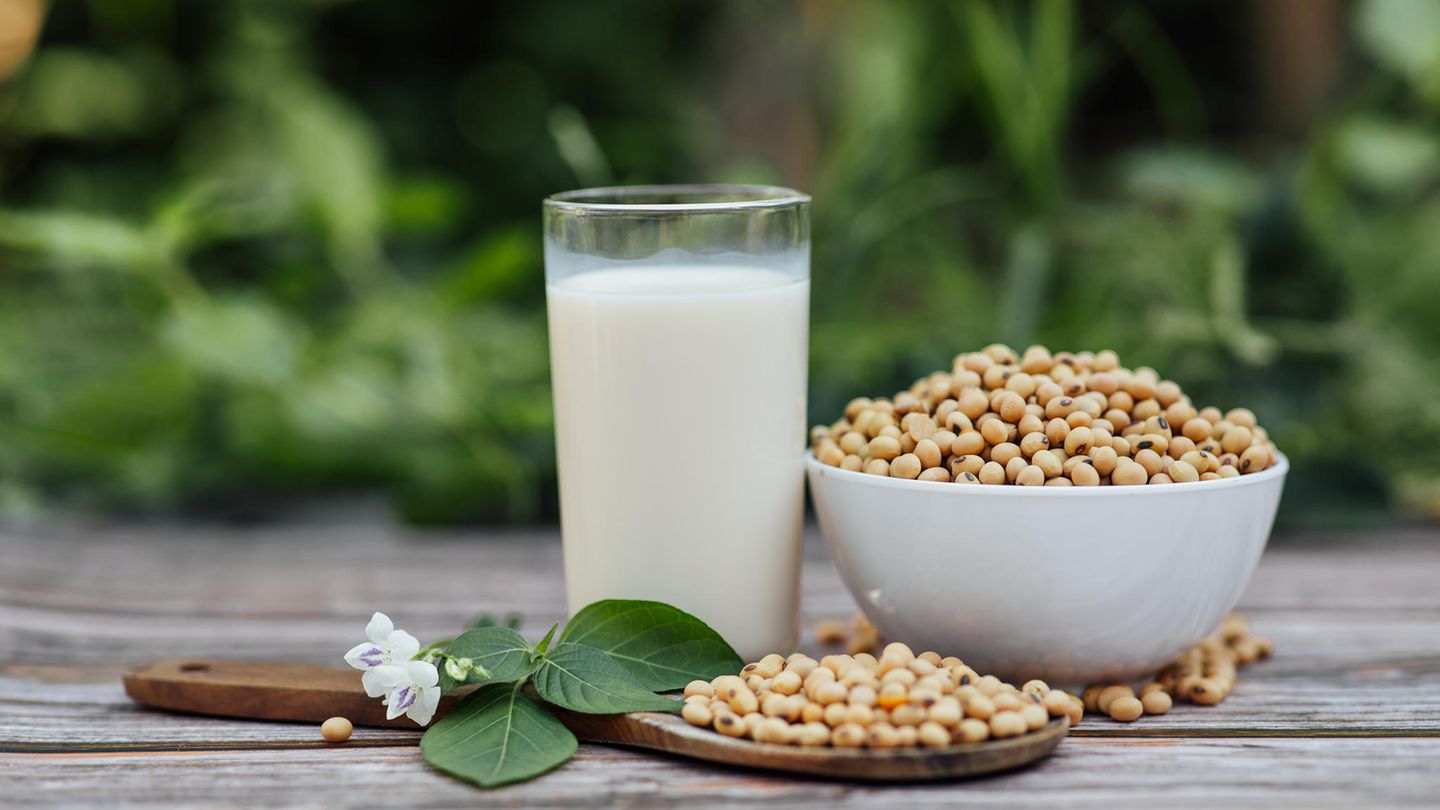 Hafermilch und Co. – wie gesund sind die Pflanzendrinks im Vergleich ...