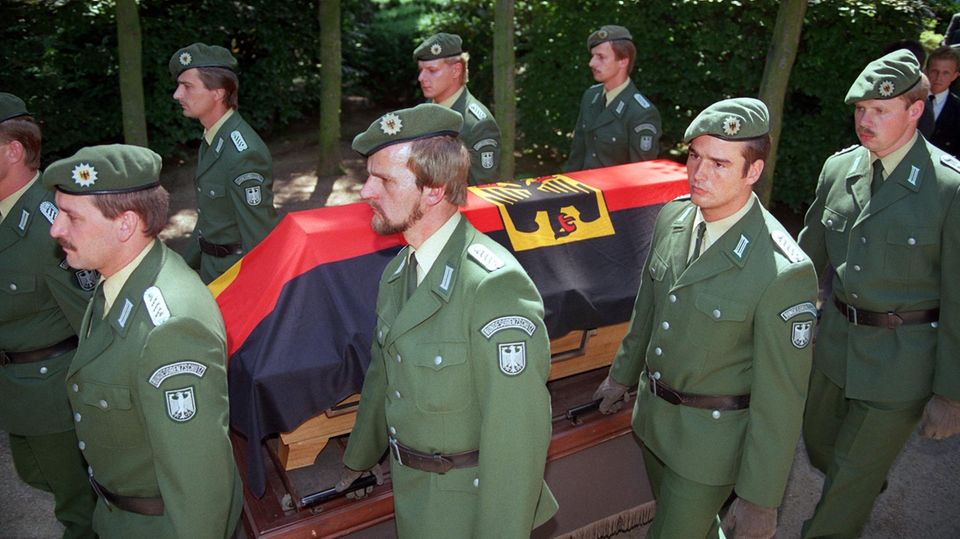 GSG 9 wird 50: Mit der "Operation Feuerzauber" wurde sie zum Mythos ...