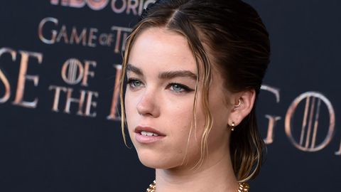 Milly Alcock | STERN.de