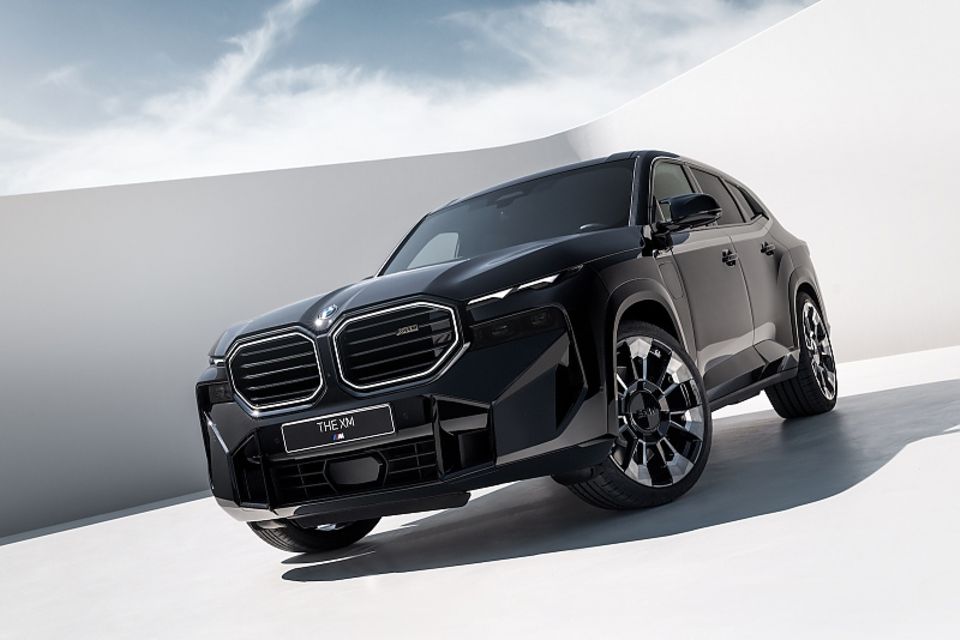 BMW stellt neuen Monster-SUV mit 5 Meter Länge und 750 PS vor | STERN.de