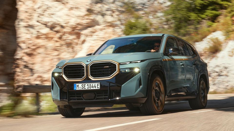 BMW stellt neuen Monster-SUV mit 5 Meter Länge und 750 PS vor | STERN.de