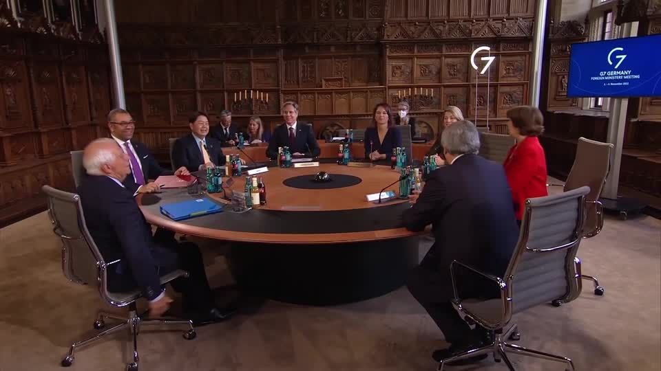 Video: G7 wollen Ukraine bei Wiederaufbau von Infrastruktur helfen ... Video: G7 wollen Ukraine bei Wiederaufbau von Infrastruktur helfen ...