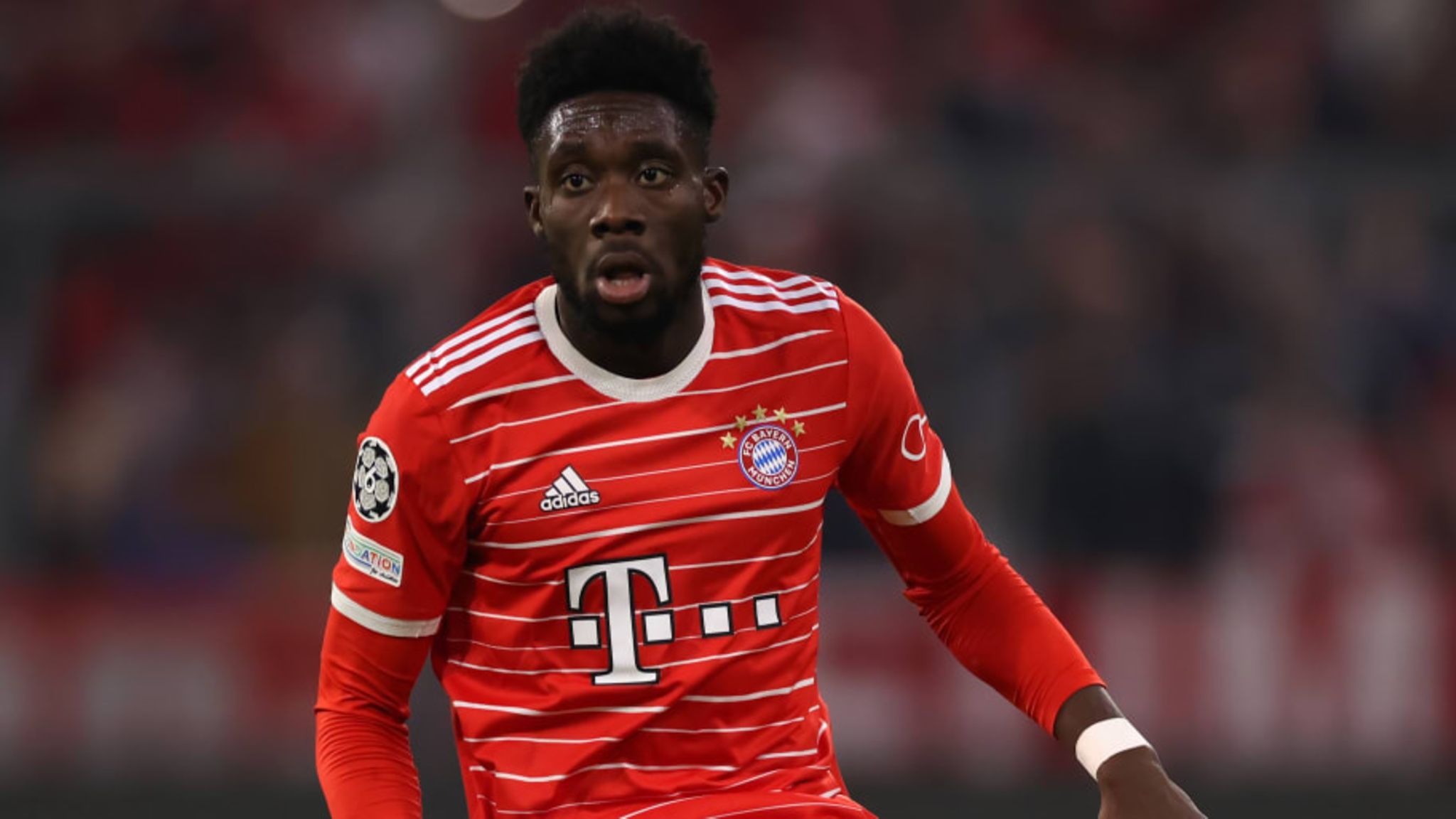 WM-Einsatz in Gefahr: Alphonso Davies zieht sich einen Faserriss zu | STERN.de