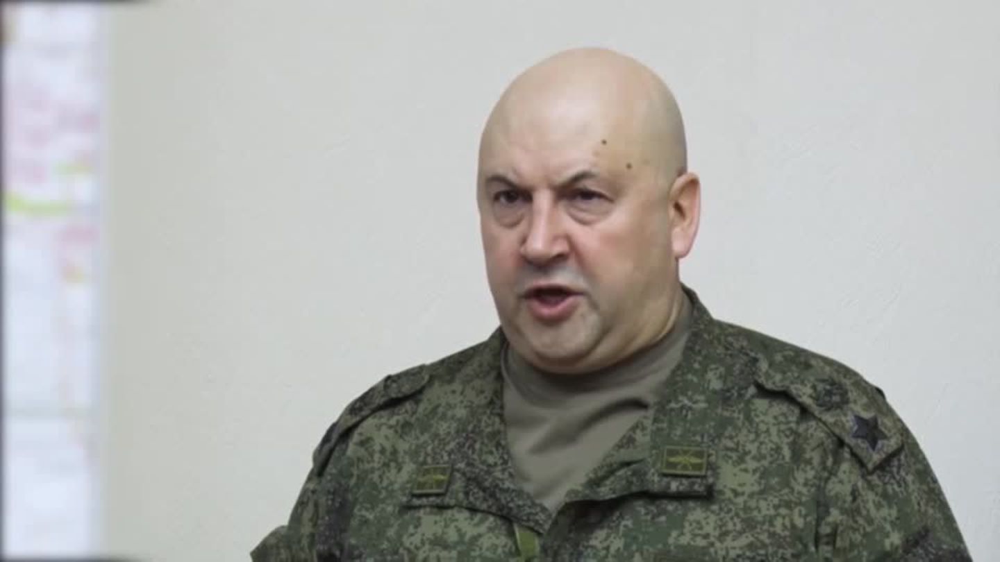 Video: Russland kündigt Abzug aus Cherson in Südukraine an | STERN.de