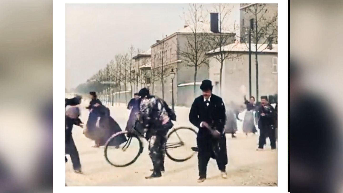 1897: Historisches Video zeigt Schneeballschlacht von vor 125 Jahren ...