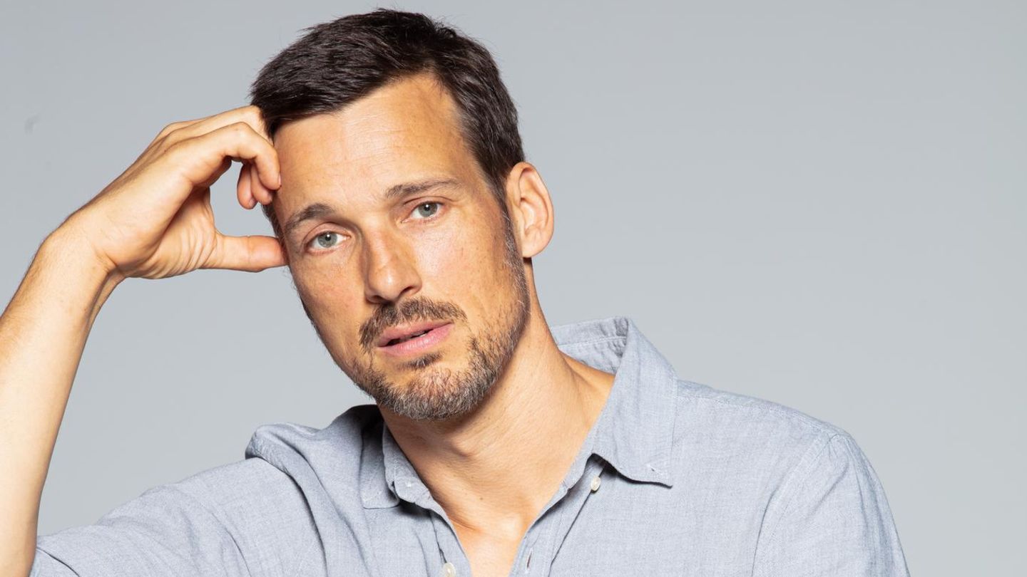 Florian David Fitz über das Gendern, seinen Film "Oskars Kleid" und seine Kindheit | STERN.de