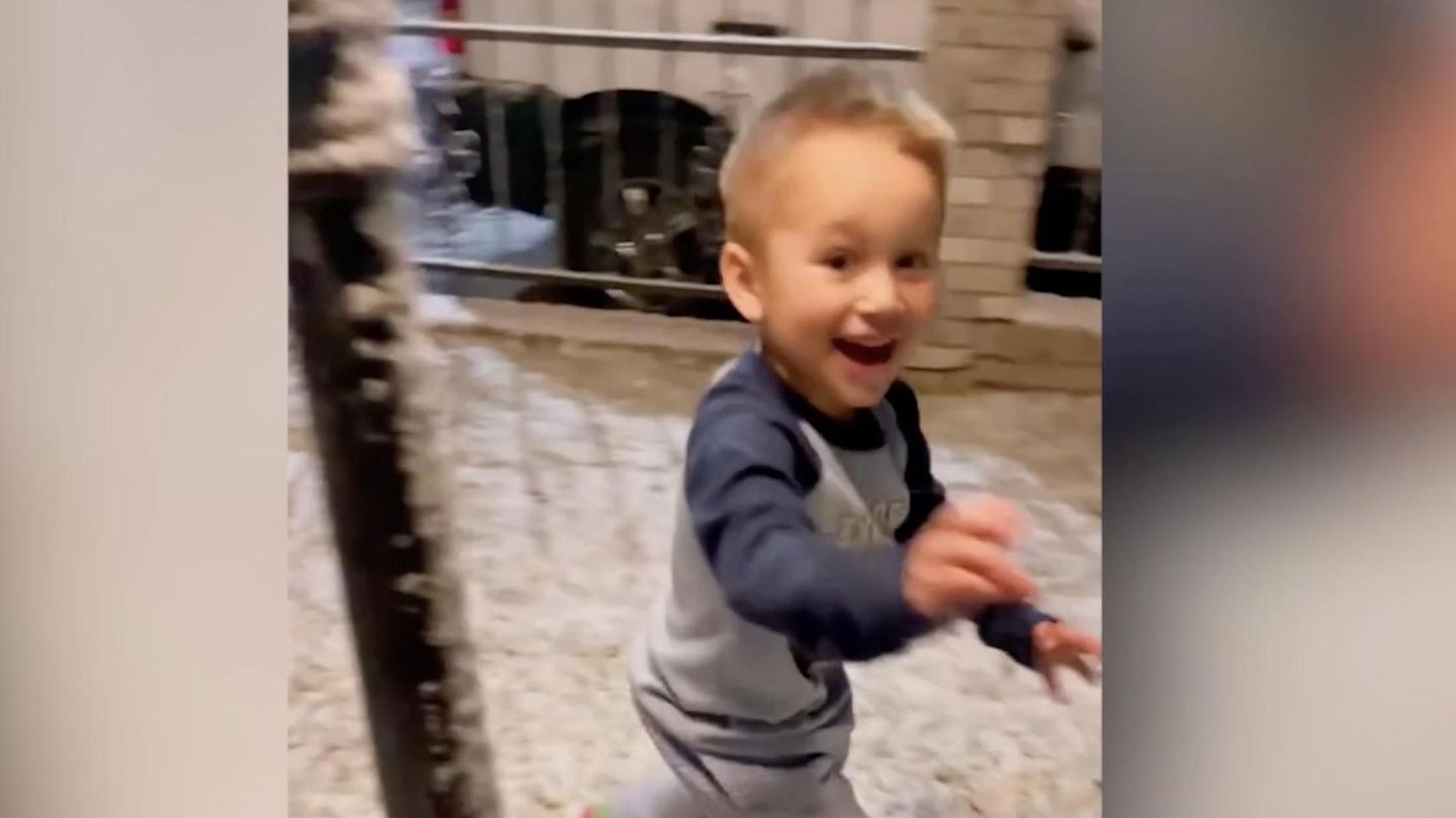 "Magischer Moment": Dreijähriger sieht das erste Mal in seinem Leben ...