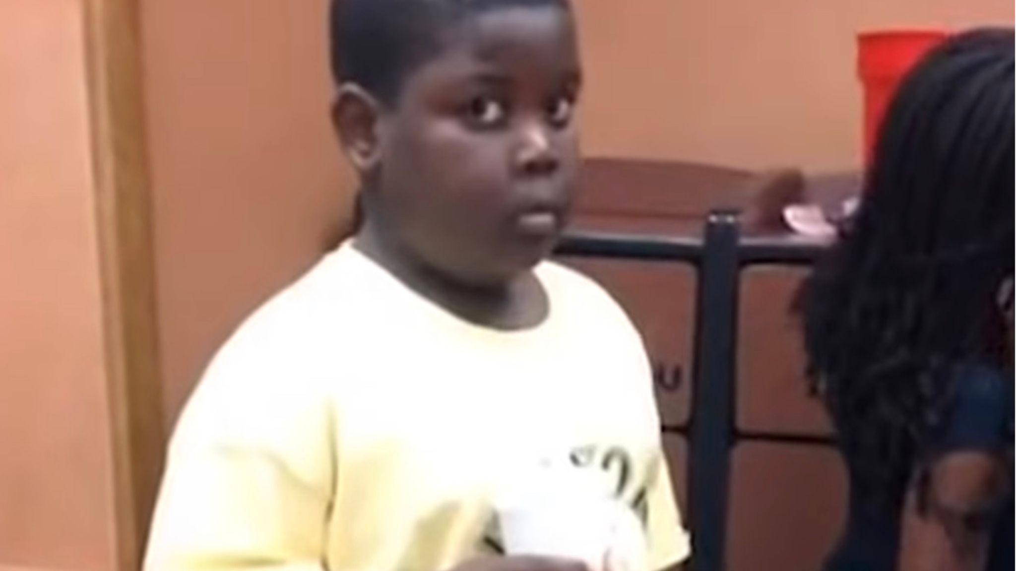 Als Meme berühmt geworden: Das macht "Popeye-Kid" Dieunerst Collin ...