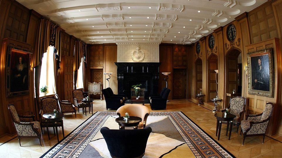 Lost Places: Das Schlosshotel Bühlerhöhe war mal Luxus – seit 2010 steht es leer | STERN.de