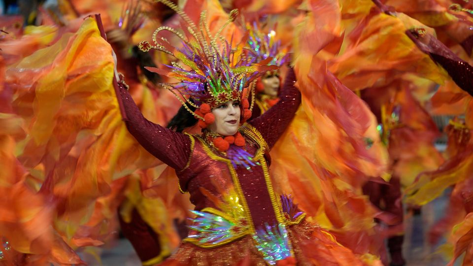 Karneval in Brasilien – ein Land feiert eine Riesen-Party | STERN.de Karneval in Brasilien – ein Land feiert eine Riesen-Party | STERN.de