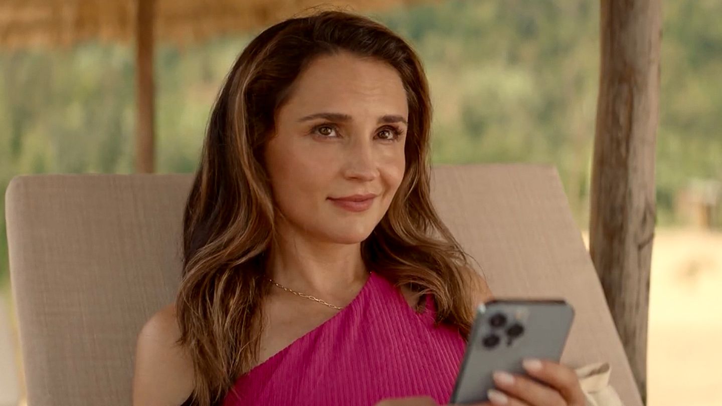 Netflix Film A Tourists Guide To Love Im Trailer Stern De