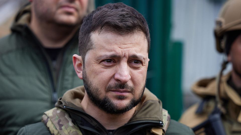 Massaker von Butscha: Die Trauer hält, Wiederaufbau geht voran | STERN.de