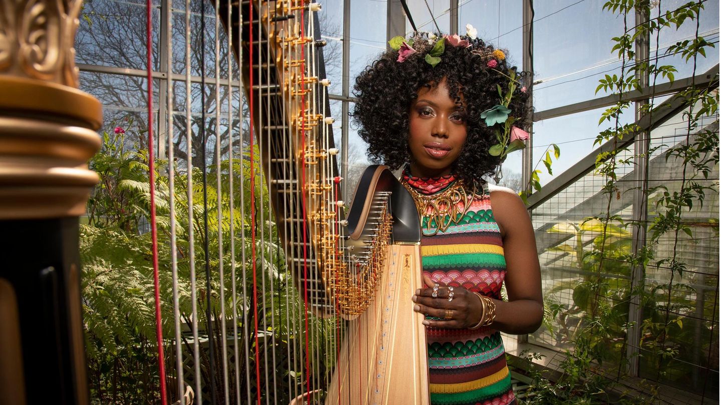 Brandee Younger haucht einem alten Instrument neues Leben ein | STERN.de