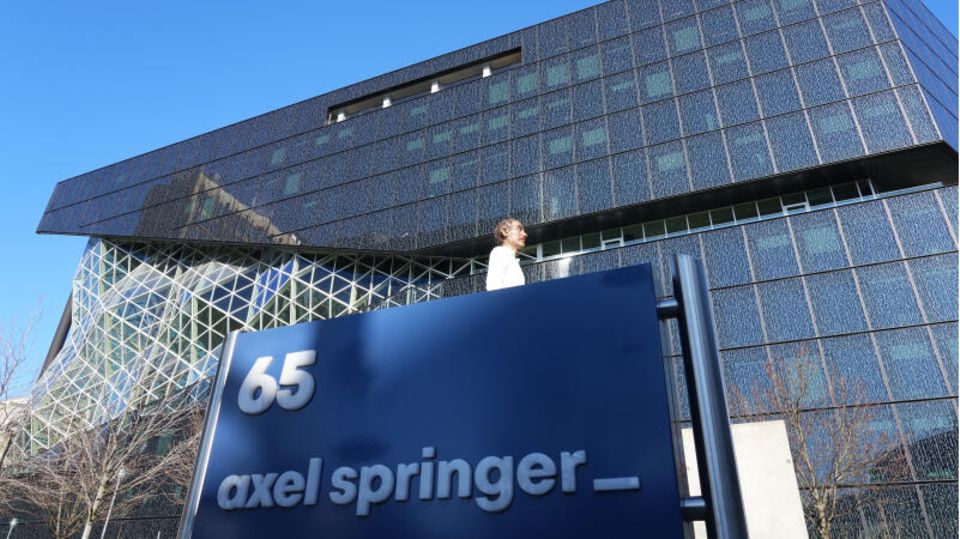 Axel Springer: Neuer Podcast "Boys Club" will Einblicke in das System ...