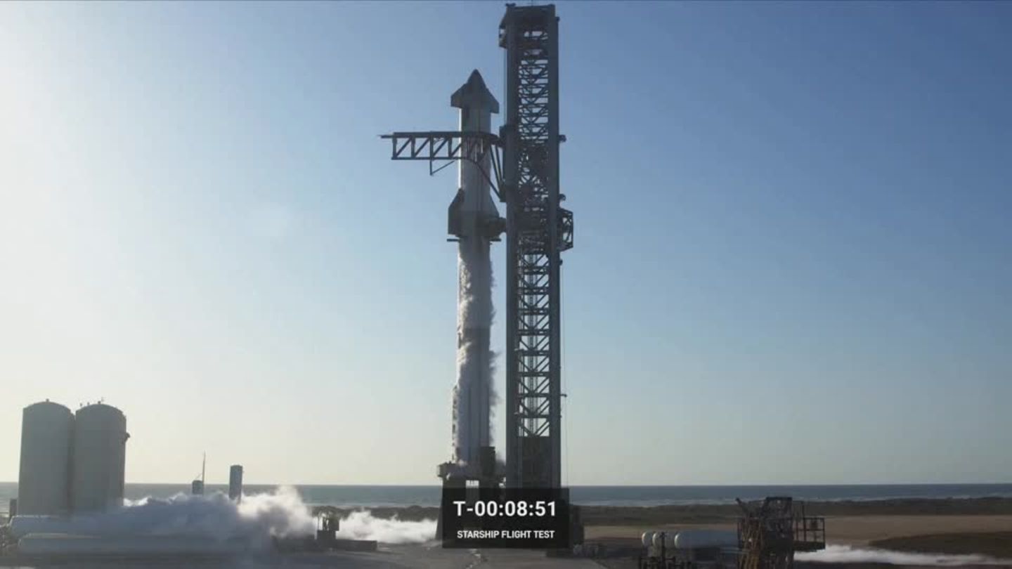Video: Riesen-Raumschiff blieb am Boden: SpaceX sagt Raketenstart ab ...
