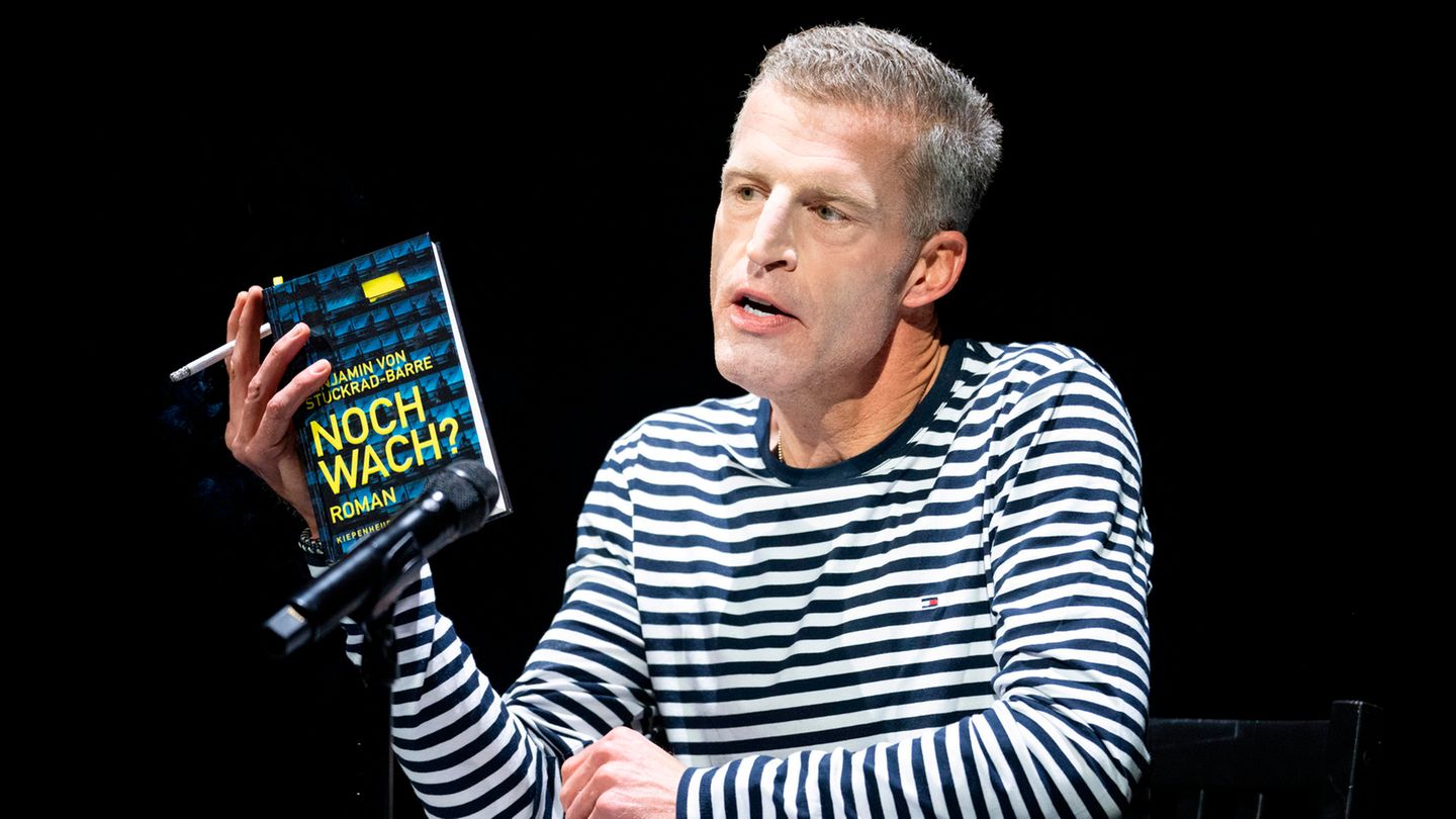 Benjamin von Stuckrad-Barre liest aus "Noch wach?" – um "Bild" geht's ...