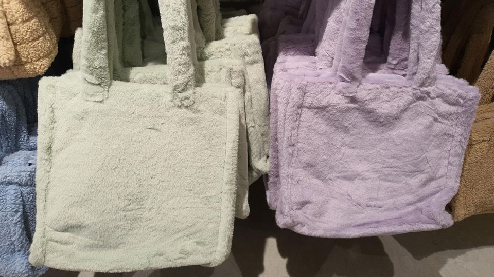 Teddy Taschen: Welche Modelle derzeit angesagt sind | STERN.de