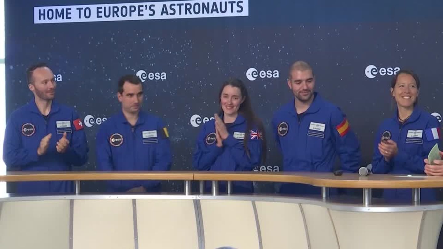 Video: ESA stellt neue Astronautenanwärter vor | STERN.de